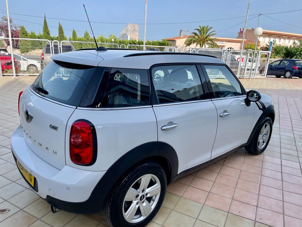 MINI ONE 1.6 COUNTRYMAN 5 DOOR - UK RHD IN SPAIN - UK Specialist Cars